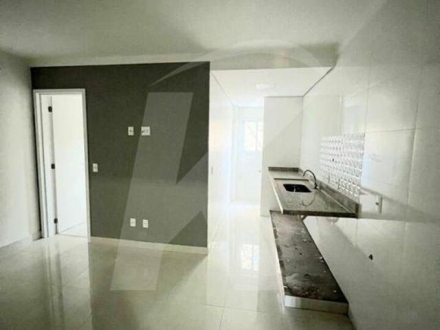Apartamento de 37m2, 2 dormitórios, 1wc, 1 vaga, sala em região elevada de Santana