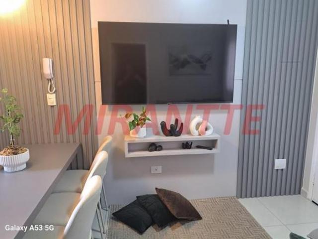 Apartamento de 37m² com 2 quartos