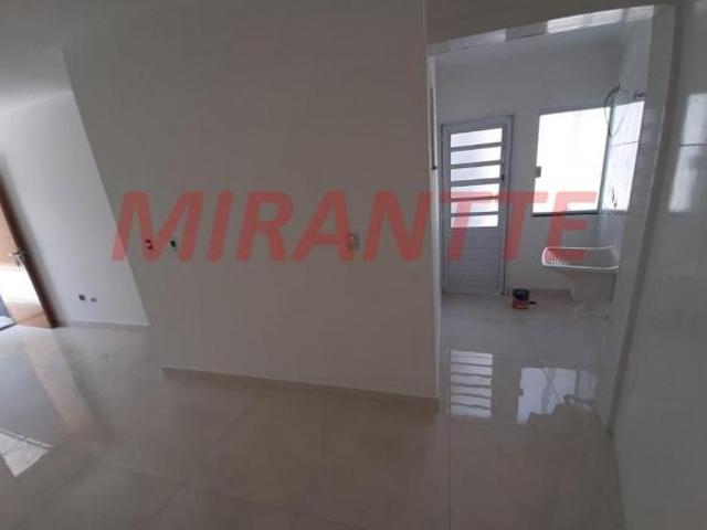 Apartamento de 37m² com 2 quartos