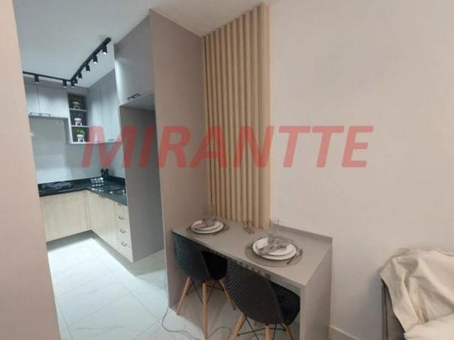 Apartamento de 37m² com 2 quartos