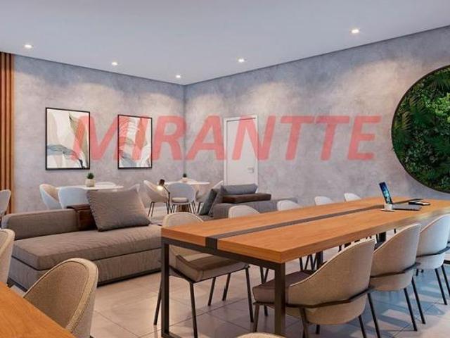 Apartamento de 37m² com 2 quartos