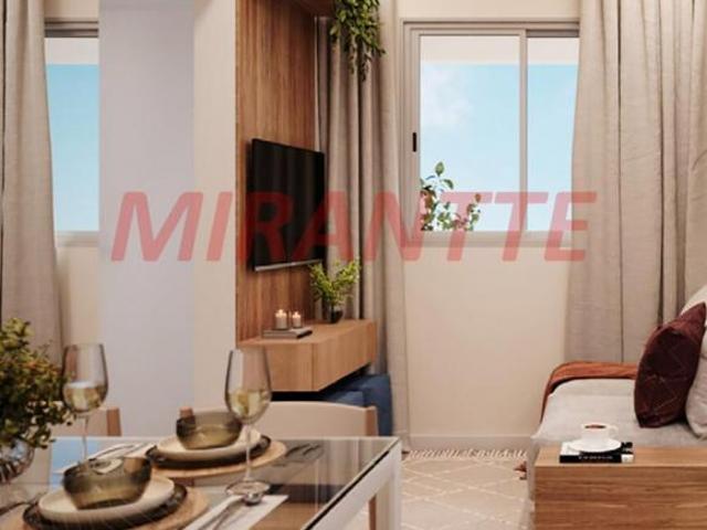 Apartamento de 34m² com 2 quartos