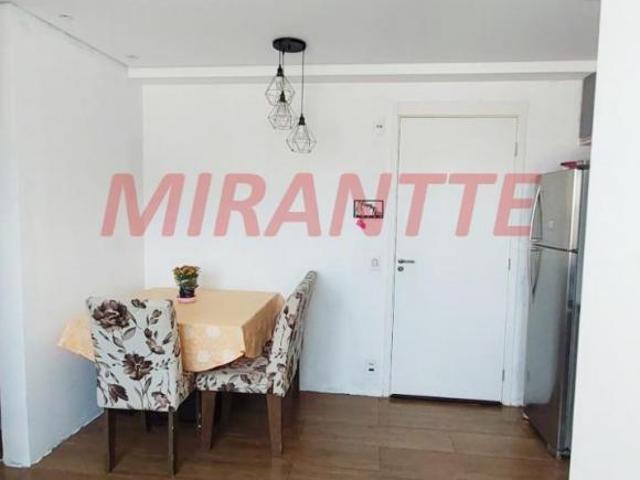 Apartamento de 34m² com 2 quartos
