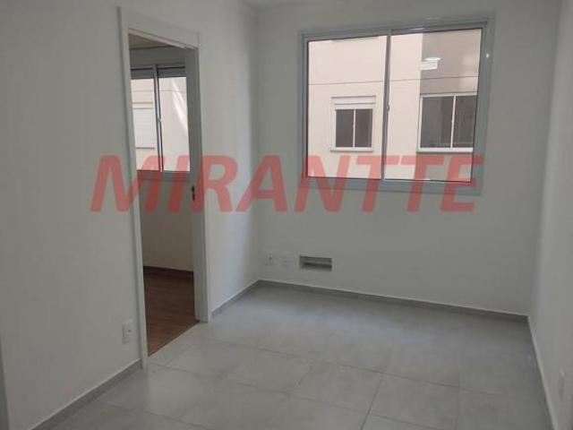 Apartamento de 34m² com 2 quartos
