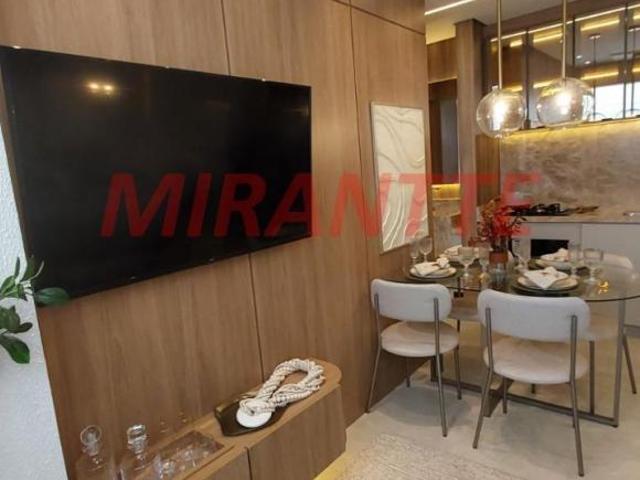Apartamento de 35.16m² com 2 quartos