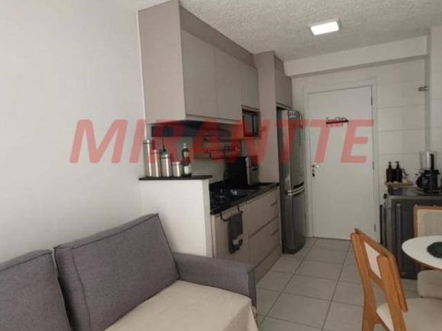 Apartamento de 35m² com 2 quartos