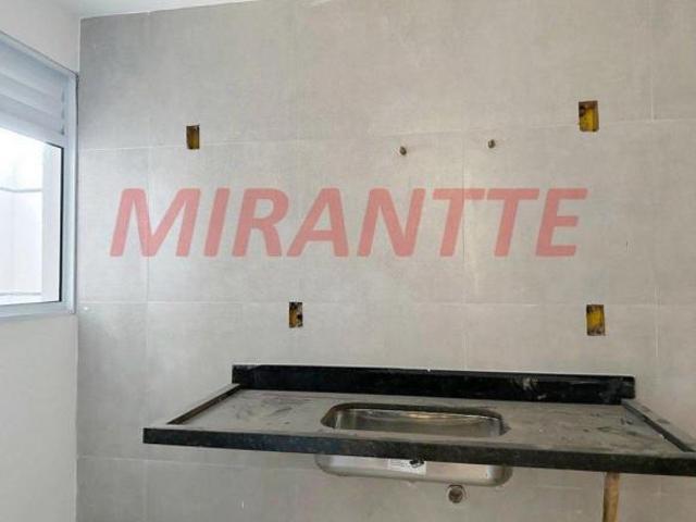 Apartamento de 35m² com 2 quartos