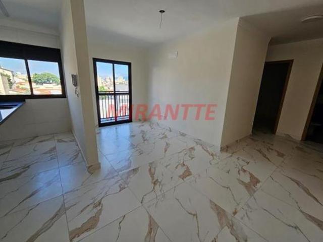 Apartamento de 35m² com 2 quartos
