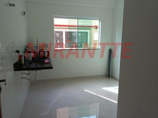 Apartamento de 35m² com 2 quartos