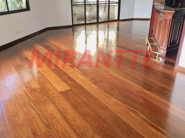 Apartamento de 370m² com 4 quartos