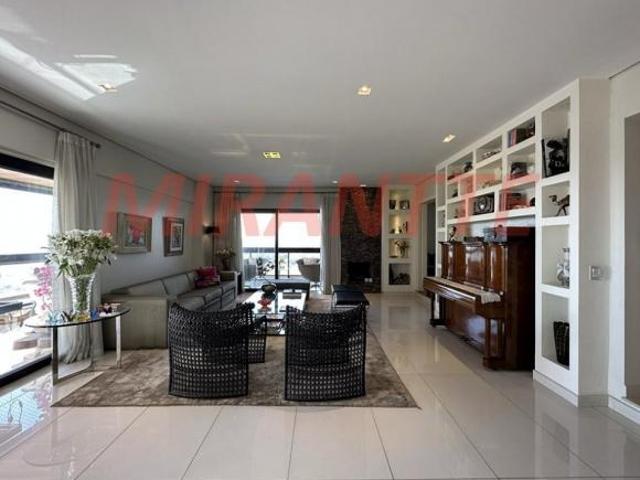 Apartamento de 374m² com 4 quartos