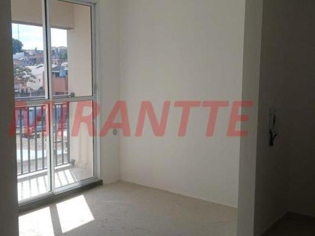 Apartamento de 38m² com 2 quartos