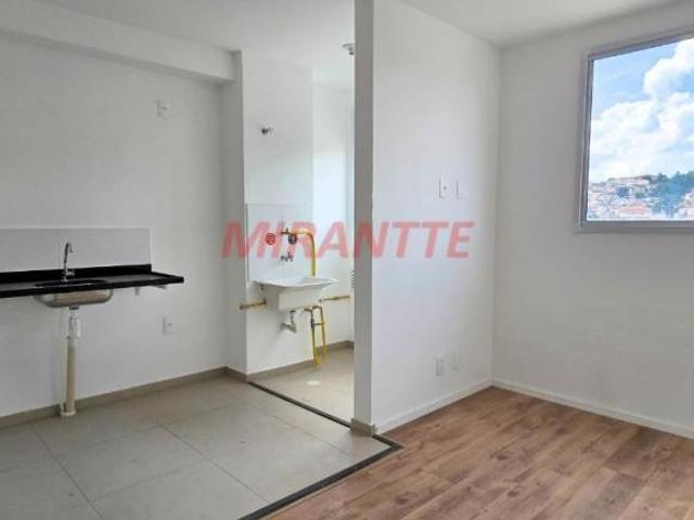 Apartamento de 38m² com 2 quartos
