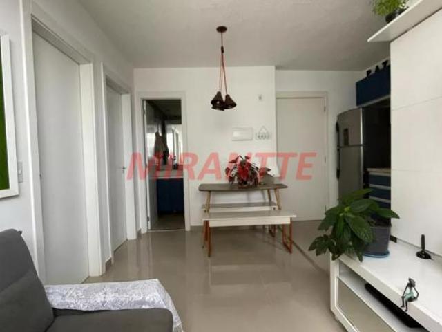 Apartamento de 38m² com 2 quartos