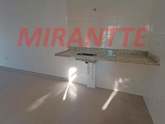Apartamento de 39m² com 2 quartos