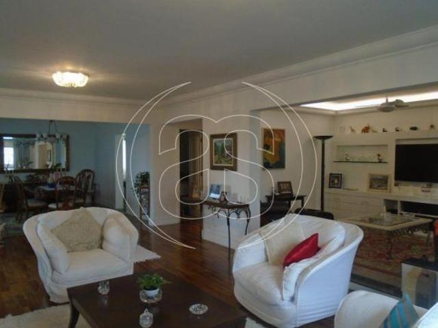 APARTAMENTO DE 3 DORM. EM MOEMA