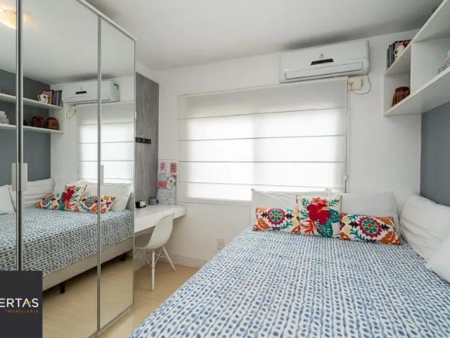 Apartamento de 3 dormitórios com 1 suíte, semimobiliado