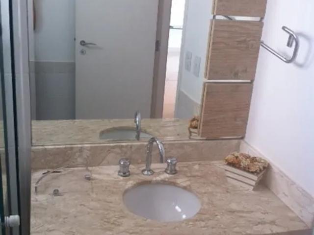 Apartamento de 3 dormitórios com 2 vagas e Depósito com Sacada em Alphaville Tamboré SP