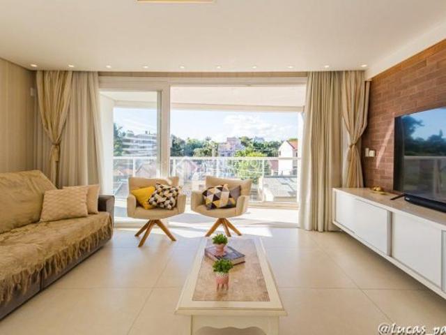 Apartamento de 3 dormitórios mobiliado
