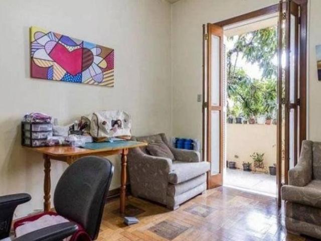 Apartamento de 3 dormitórios na Cidade Baixa