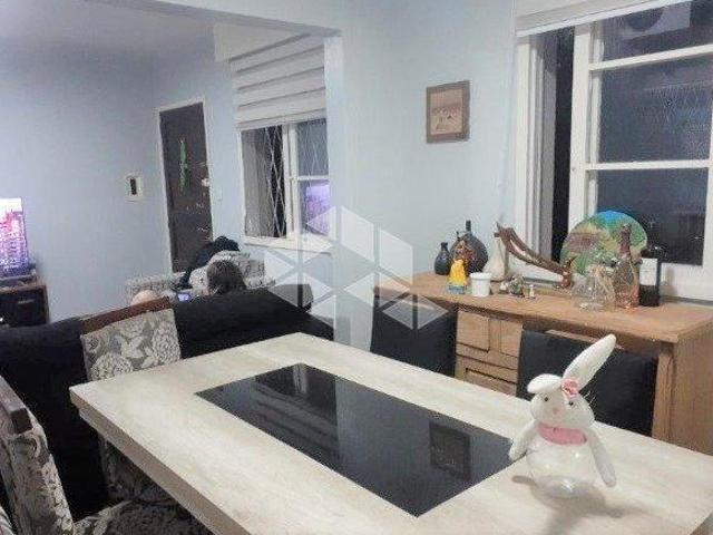 Apartamento de 3 dormitórios no bairro Teresópolis em Porto Alegre