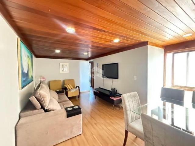 Apartamento de 3 dormitórios, no bairro Floresta, em Porto Alegre