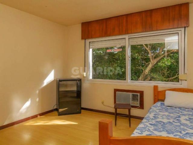 Apartamento de 3 dormitórios no bairro Petrópolis COD: 24921