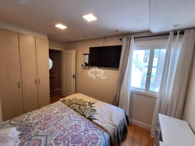 Apartamento de 3 dormitorios no centro de Garibaldi