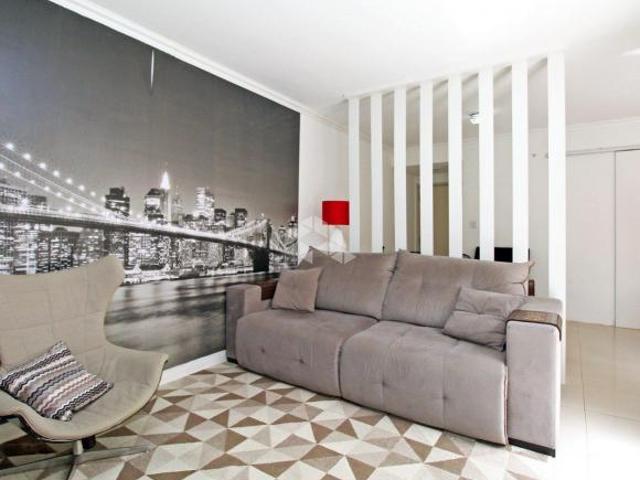 Apartamento de 3 dormitórios no Petrópolis
