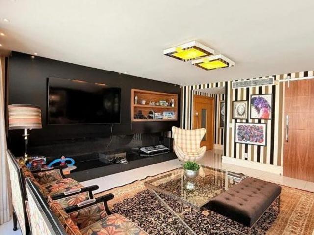 Apartamento de 3 dormitórios à venda em Bela Vista, Porto Alegre