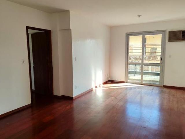 APARTAMENTO DE 3 DORMITÓRIOS Á VENDA NO CENTRO DE SAPIRANGA