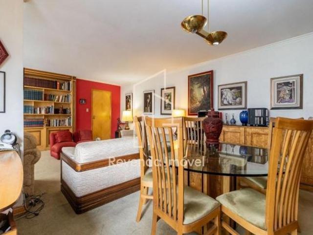 Apartamento de 3 dormitórios à venda no Jardim Paulista