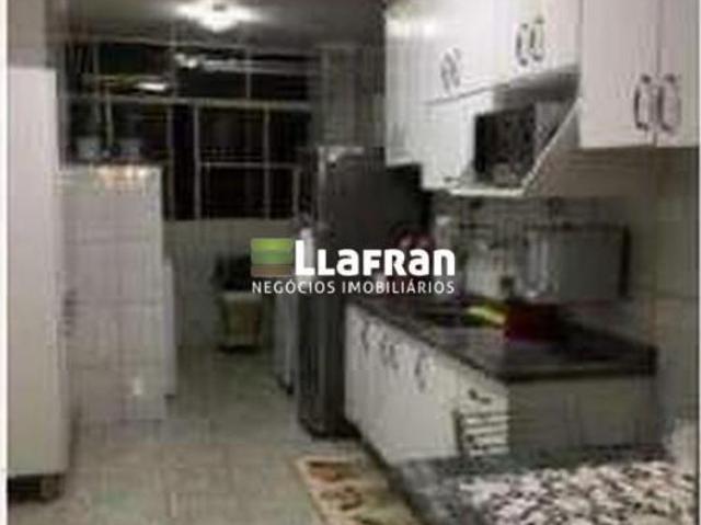 Apartamento de 3 dormitórios Campo Eliseos