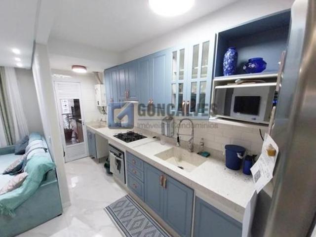 Apartamento de 3 Dormitórios com 2 Vagas em Osvaldo Cruz, São Caetano do Sul