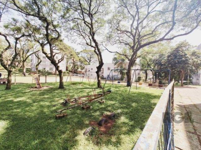 Apartamento de 3 dormitórios com vaga rotativa, no bairro Teresópolis POA/RS