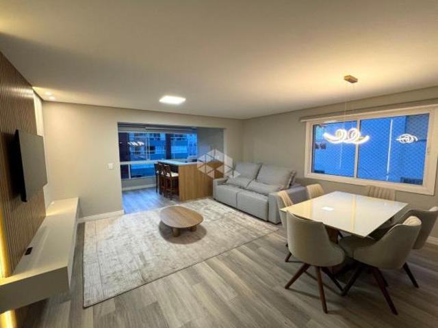 Apartamento de 3 dormitórios, com vista para o mar e 3 vagas/box de garagem mais depósito no bairro