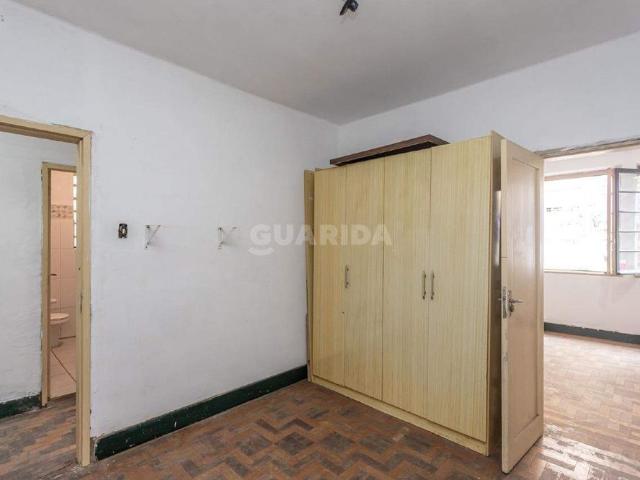Apartamento de 3 dormitórios com pátio no bairro Santana. COD: 20301