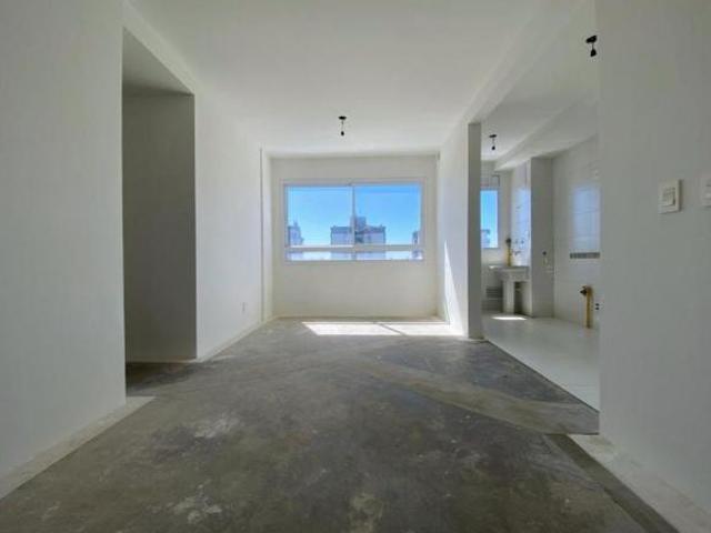 Apartamento de 3 dormitórios com suíte, 67m², 1 vaga de garagem, próximo ao Iguatemi