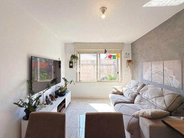 Apartamento de 3 dormitórios com suíte e dependência de empregada