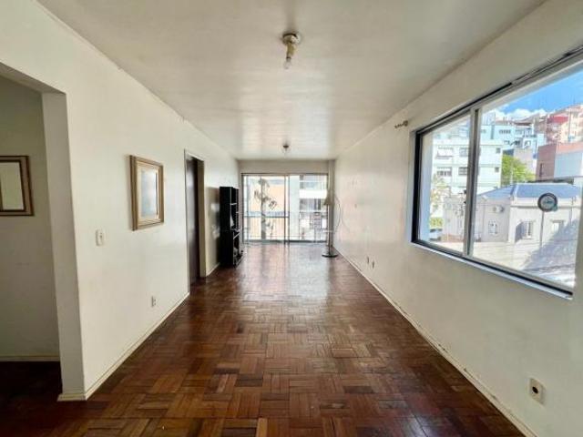 Apartamento de 3 dormitórios com suíte e sacada ? no coração de Santa Maria!
