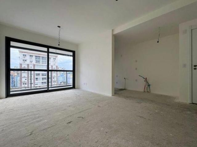 Apartamento de 3 dormitórios com suíte no Bairro Boa Vista, 93m², 2 vagas de garagem