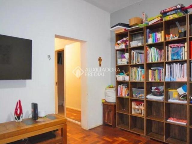 APARTAMENTO DE 3 DORMITÓRIOS E 100m² NO BOM FIM