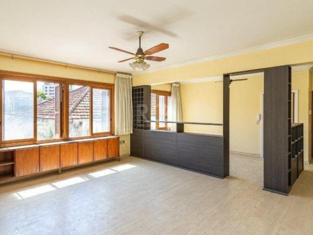 Apartamento de 3 dormitórios e vaga bairro Santa Cecilia DESOCUPADO