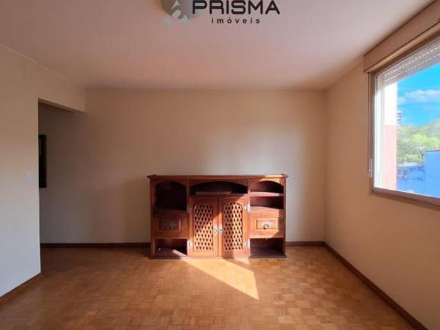 Apartamento de 3 dormitórios e vaga de garagem no bairro Centro em Santa Maria