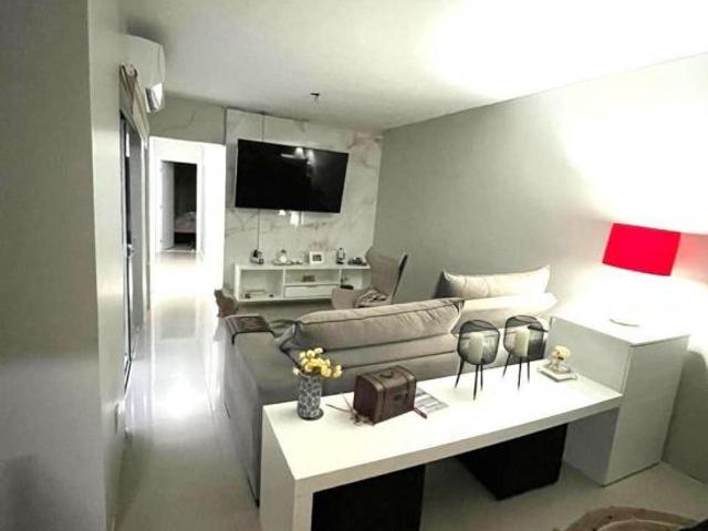 Apartamento de 3 dormitórios e vaga no bairro Petrópolis