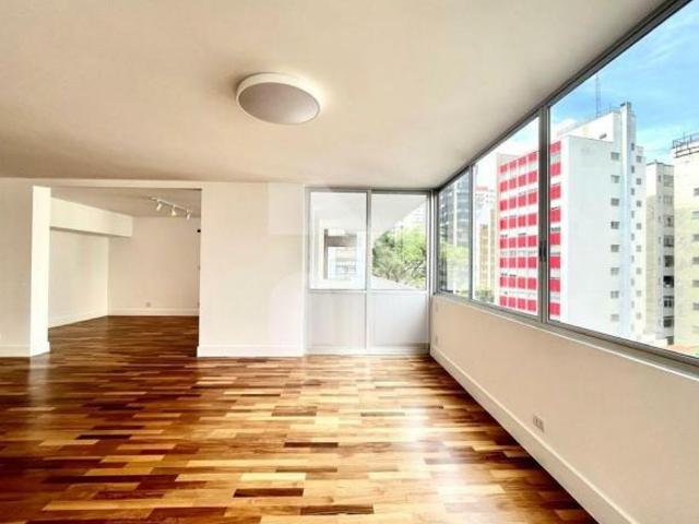 Apartamento de 3 dormitórios em Higienópolis