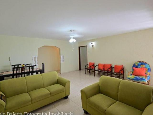 Apartamento de 3 Dormitórios Próximo à Praia em Excelente Bairro de Peruíbe