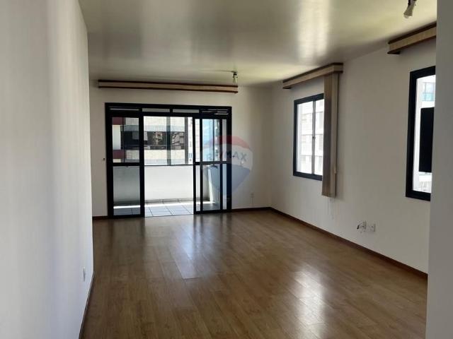 Apartamento de 3 dormitórios, Rua Bocaiuva, Centro