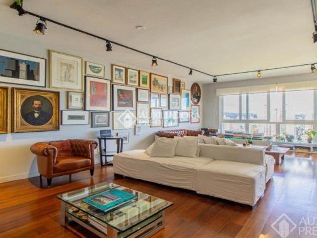Apartamento de 3 dormitórios, suíte, 2 vagas, Centro Histórico Porto Alegre