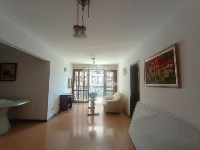 Apartamento de 3 dormitórios semimobiliado de 130m2 privativos no coração do Lindóia!